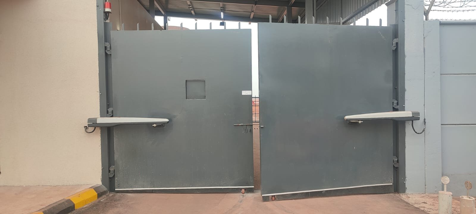 Automatic Swing Gates Manufacturer India | Motorized Self-Locking CE ...
